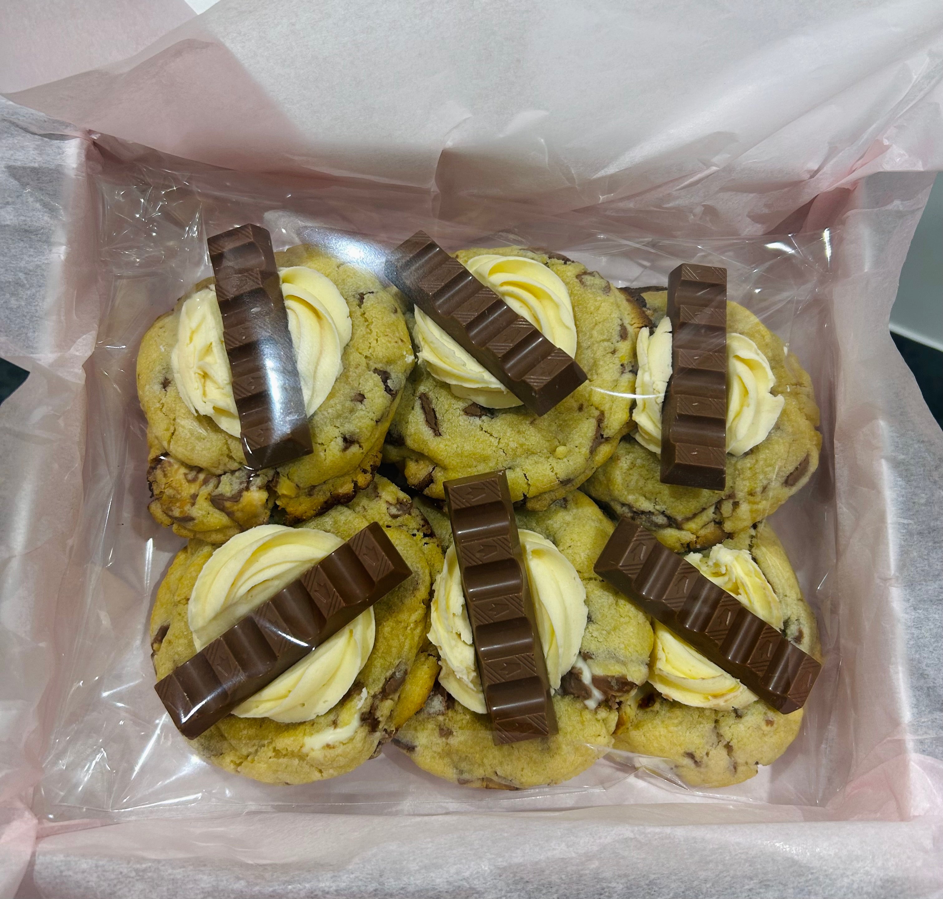 The Kinder Cookie Box – Becs Cake Creations